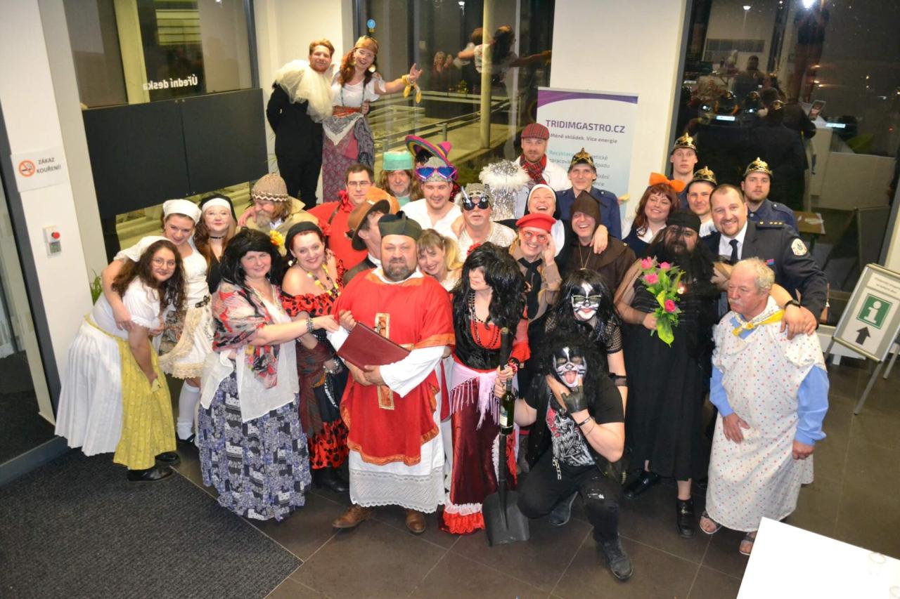 Pochovávání basy - Oficiální stránky obce Rapotín